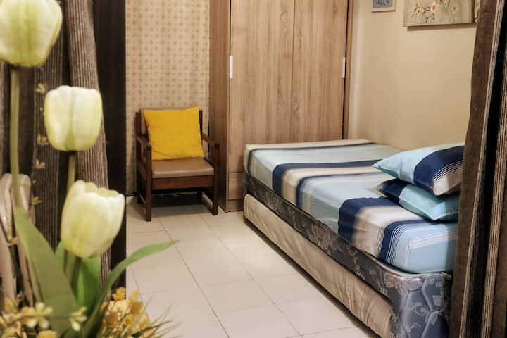 A Cozy, Relaxing Condo At City Center - Davao City