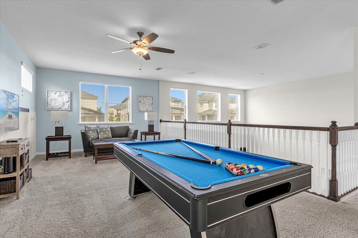 6 Bd / 5 Ba / Sleeps 14 / Solara Resort - Florida