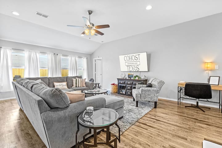 Winter Savings | Dyess | Pets Ok | Lux | Sleeps 8 - Abilene, TX