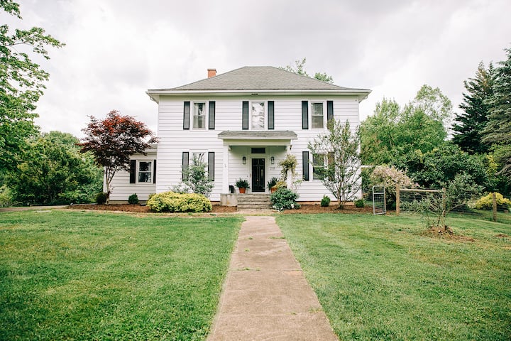 Nira House - Floyd, VA