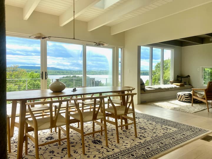 Castle View On Hudson River - Beacon, NY