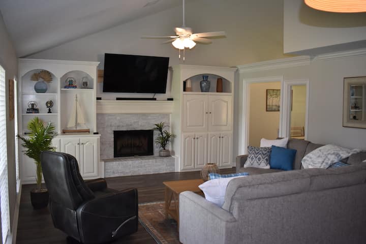 Month To Month Home In Gcisd- 30 Night Minimum - Euless, TX