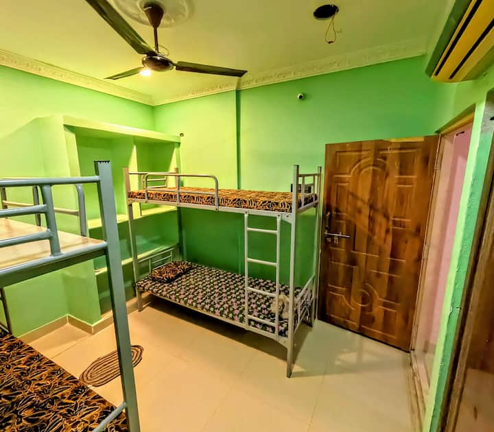 Tiny  Hub | Smart & Comfy Rooms - Rajahmundry