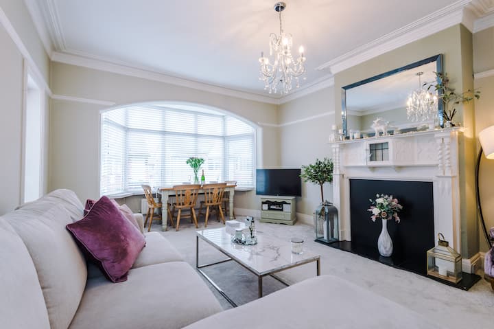 Stylish 1-bed Apartment In Lytham St. Annes - Lytham St Annes