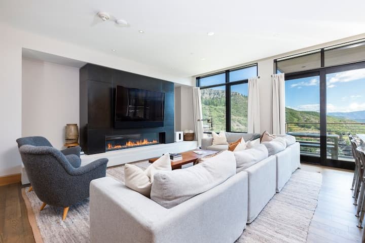 Spectacular One Snowmass 3br/3ba - Snowmass Village, CO