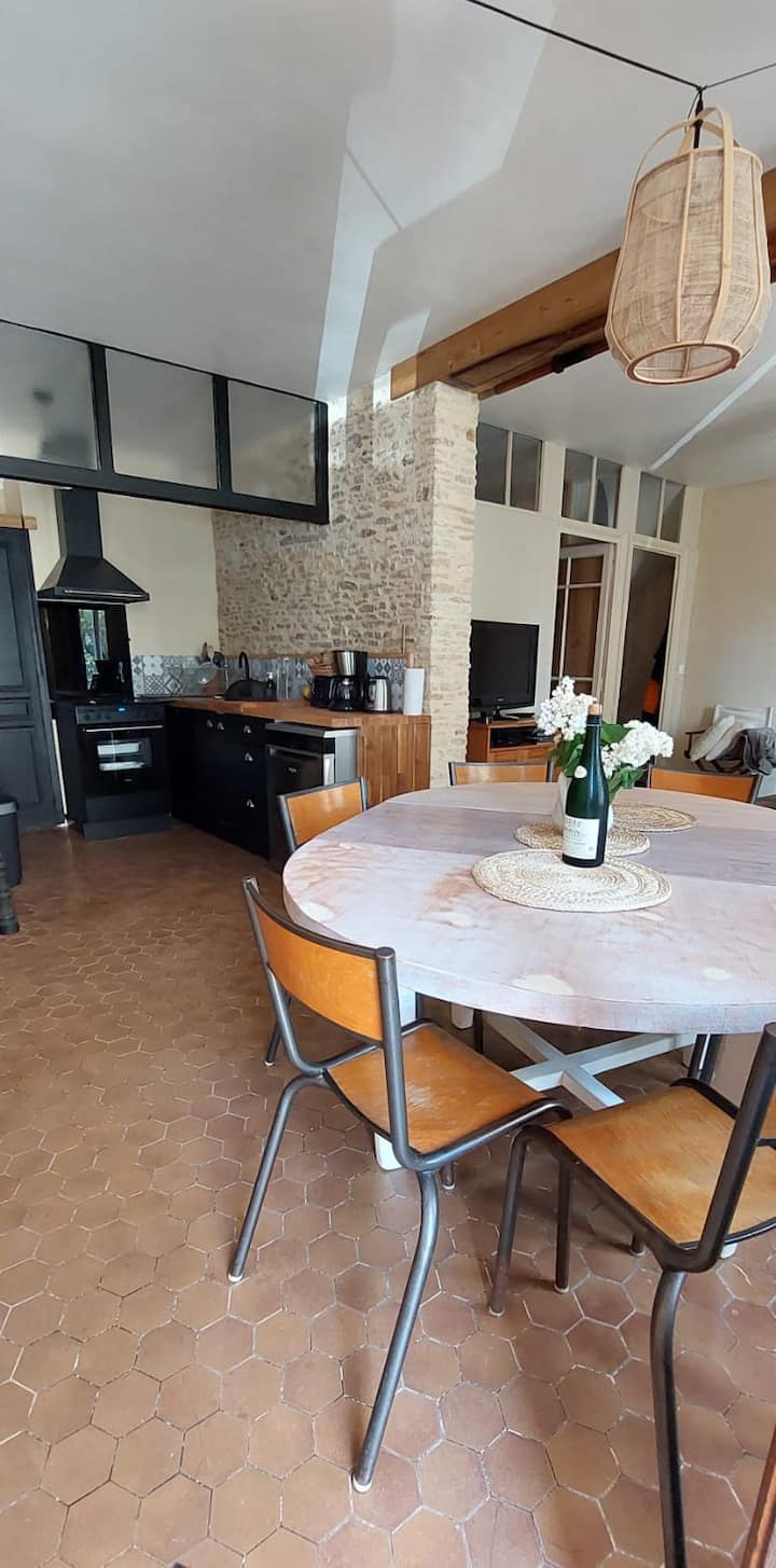 Jolie Maison De Pêcheur. - Grandcamp-Maisy