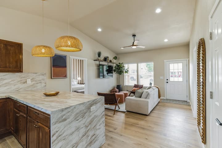 Desert Bliss - Kennewick Home - Kennewick, WA