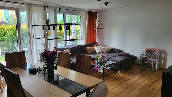 Schönes Zimmer In Stadtwohnung Mit Garten - Fribourg-en-Brisgau