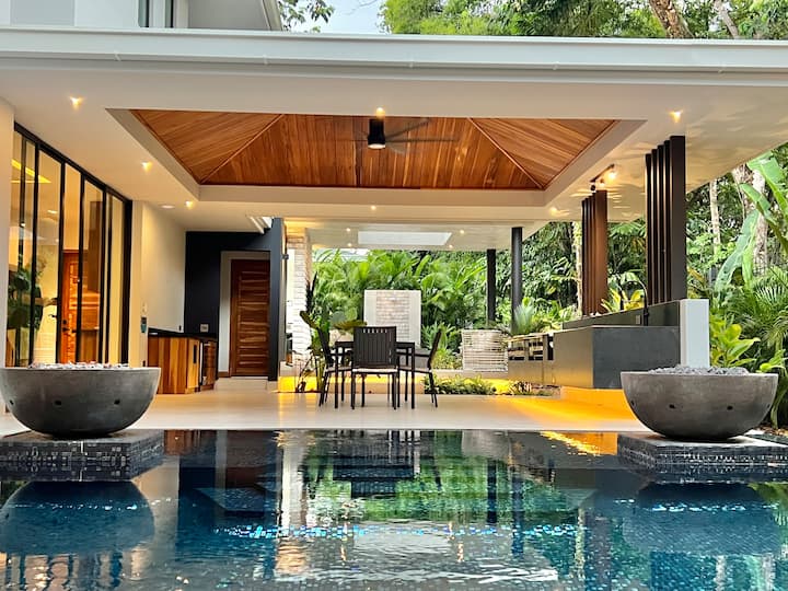 Luxury Architectural Gem In The Jungle - Costa Rica