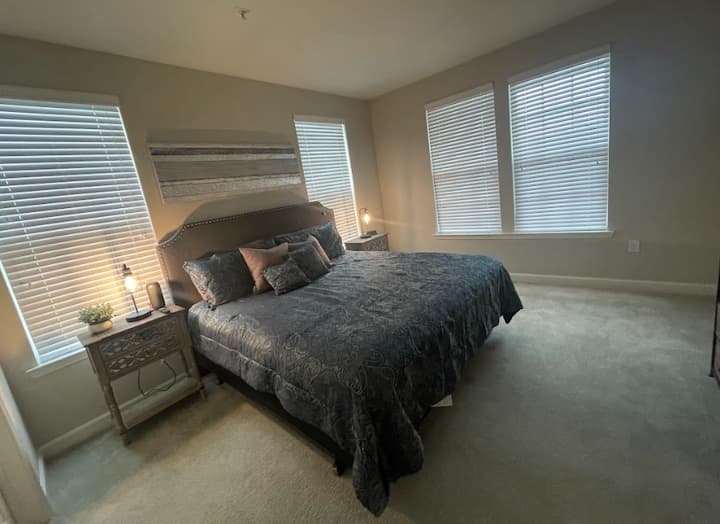 Quiet Modern 2br/2ba On Second Floor In Southwood - Tallahassee, FL