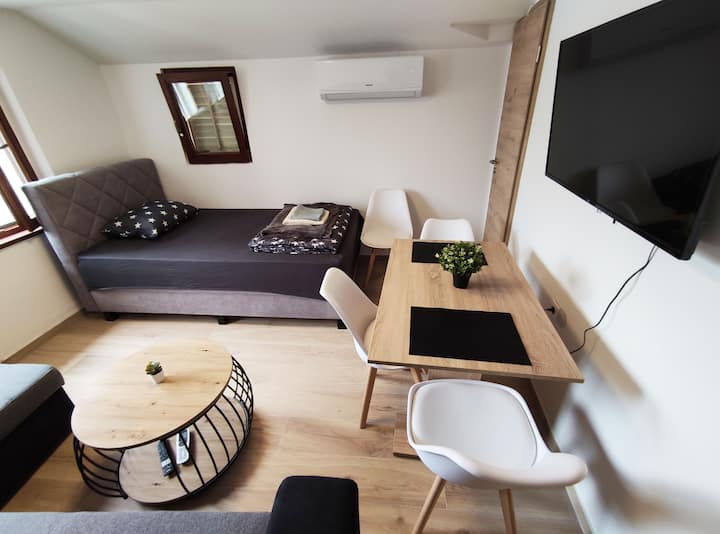 Vicky Apartment - Ankaran