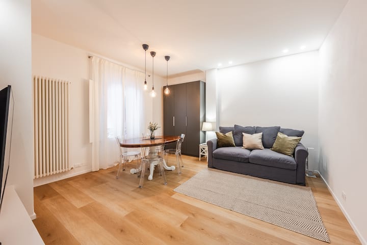 Elegante Suite Nel Centro Storico Di Bologna - Bologna