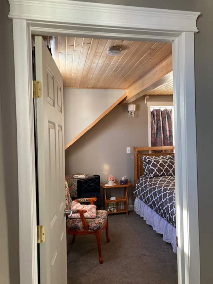 Clean, Quiet Room In Barrhead, - Barrhead