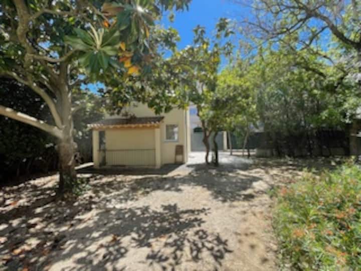 Petite Maison Idéalement Placée Pour 2 Personnes - Montpellier