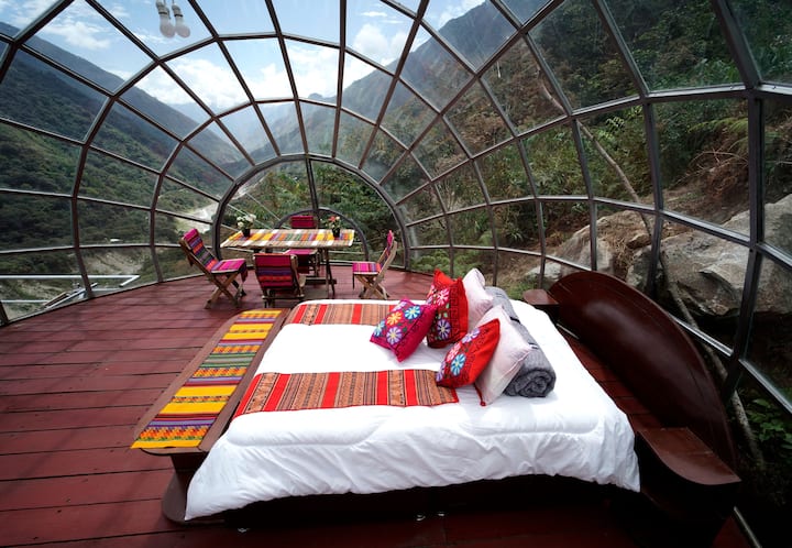 Duerme En Capsula Colgante En Santa Teresa Cusco - Aguas Calientes
