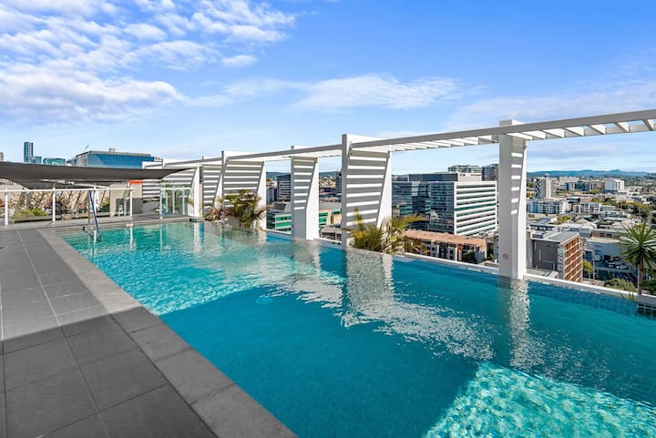Bright & Central 2br Apt W/ King Bed & Wi-fi - Brisbane