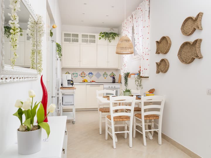 Citrus Garden House - Stylish Apt By The Center - Piano di Sorrento