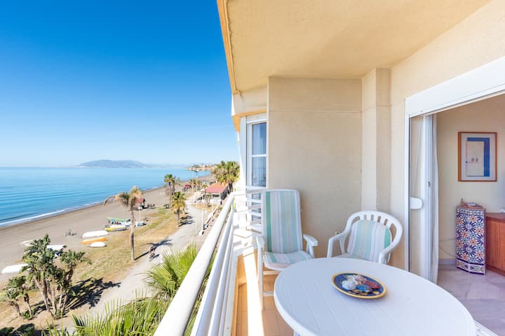 Wintowinrentals 1st Line Beach, Parking And Wifi - Rincón de la Victoria