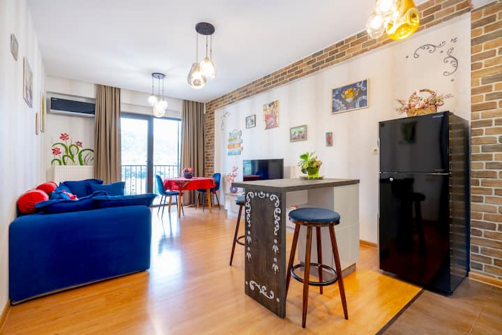 Victory Apartment With Gorgeous View - Tbilisi