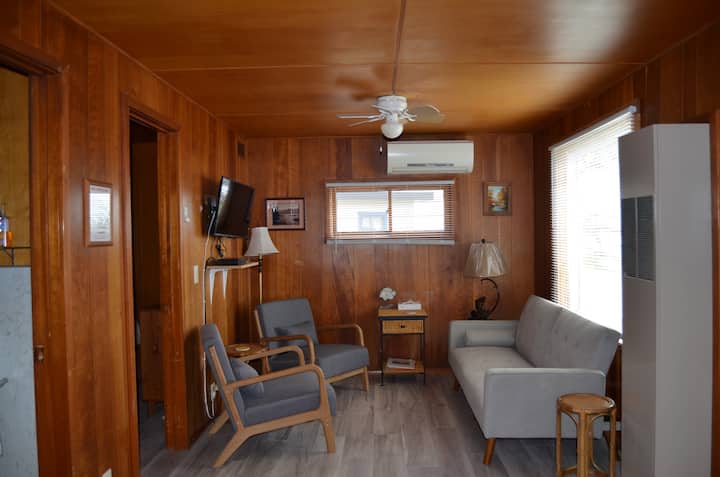 Stemac's Bayview Cabin 8 - Gladstone, MI