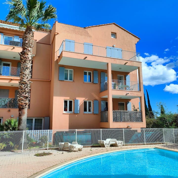 Appartement T3
Avec 2 Suites Indépendantes - La Garde-Freinet