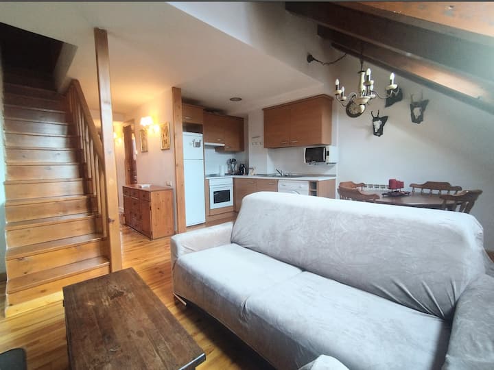 Bonito Duplex En Benasque - Benasque
