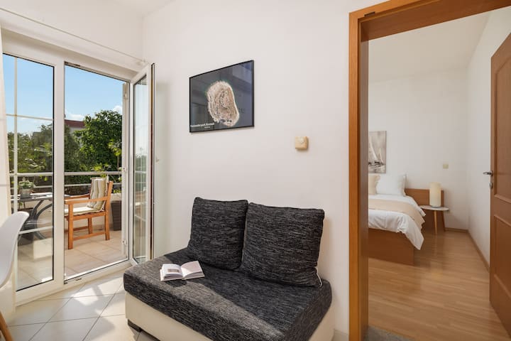 Apartman Tihi S Terasom I 1 Spavaćom Sobom Ii - Vodice