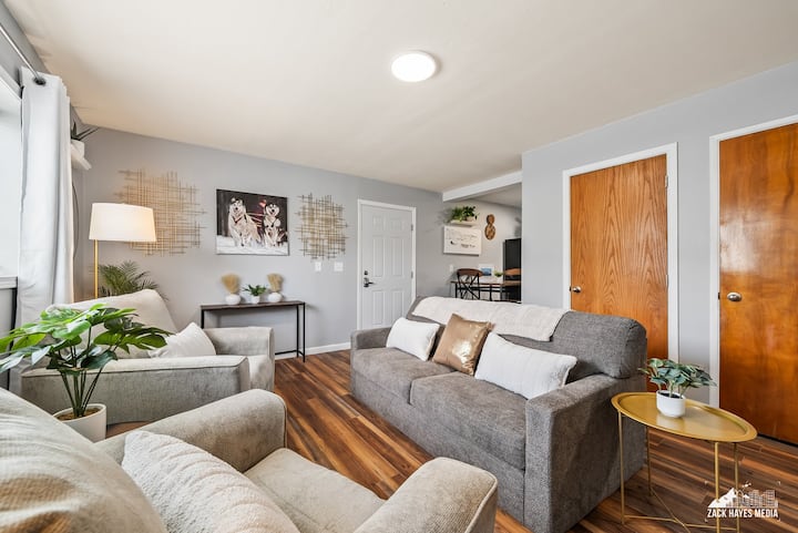 Downtown Iditarod - Fin Lake (4) - Anchorage