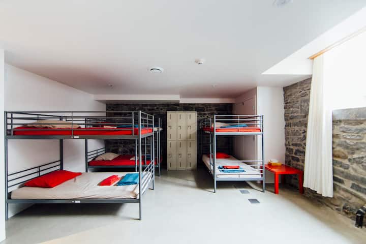 Women Dorm/dortoir Femmes - Montreal