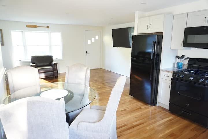 Cozy Falmouth Cape Cod Retreat! - Falmouth, MA