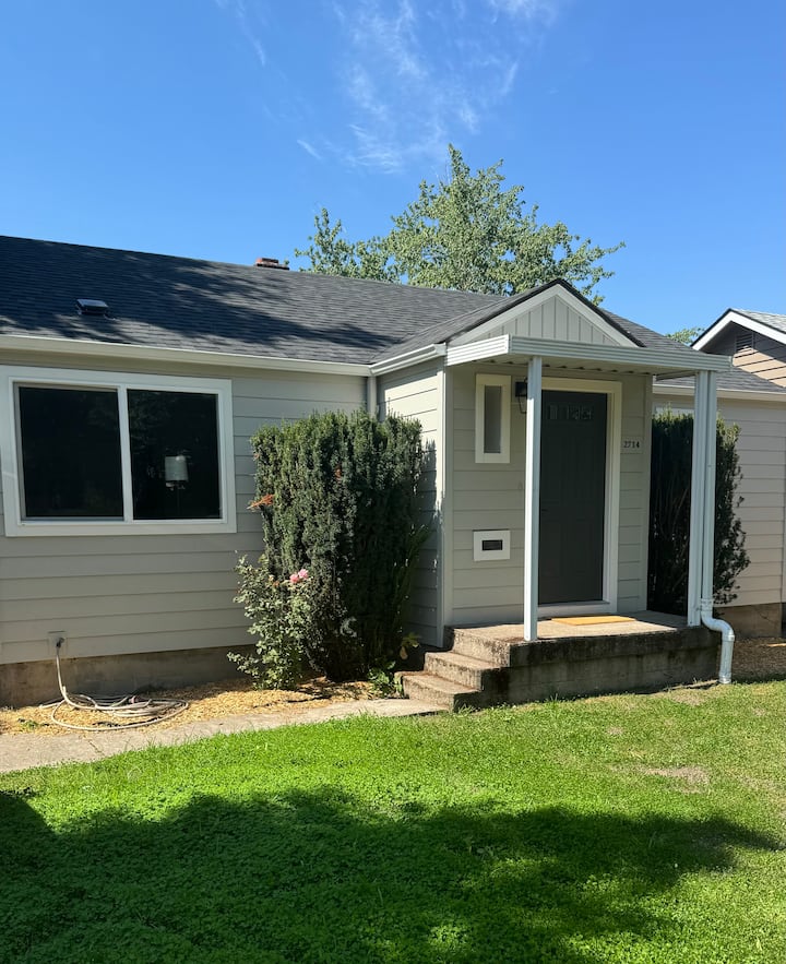 Close To Campus! - Springfield, OR