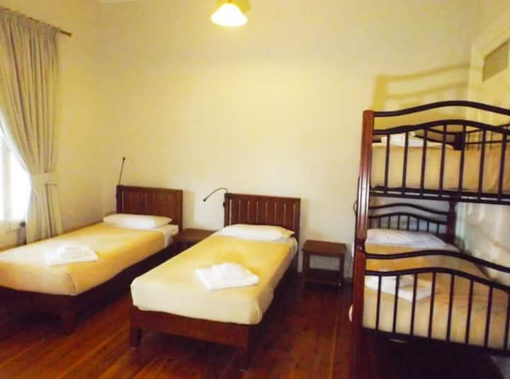 Eddys Of Canowindra 10 Natural Room Ground Floor - Canowindra