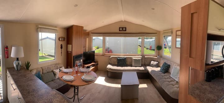 222 - Beach Holiday Home - Hythe