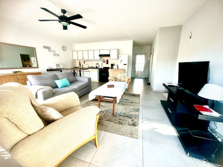 Haus Helios Eight Central - Swakopmund