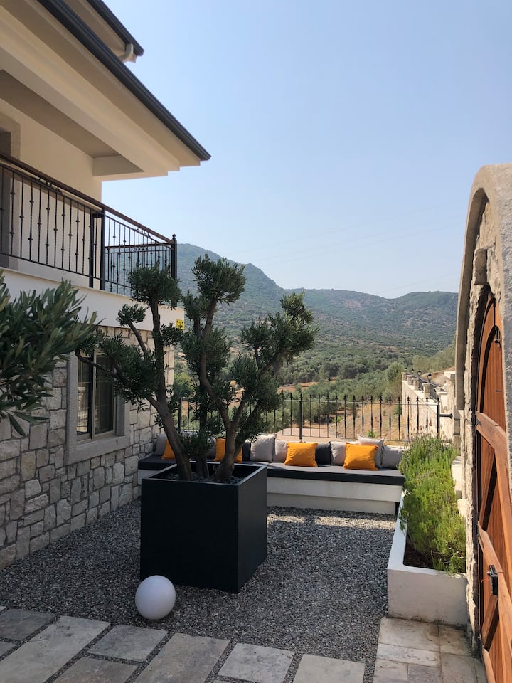 Valinor Urla Apartment 5 (2+1) - Balıklıova