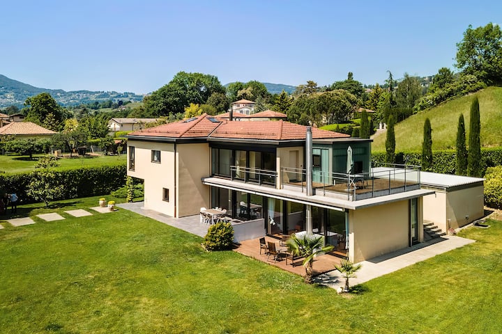 5-bedroom Villa - Mountain Views - Vevey