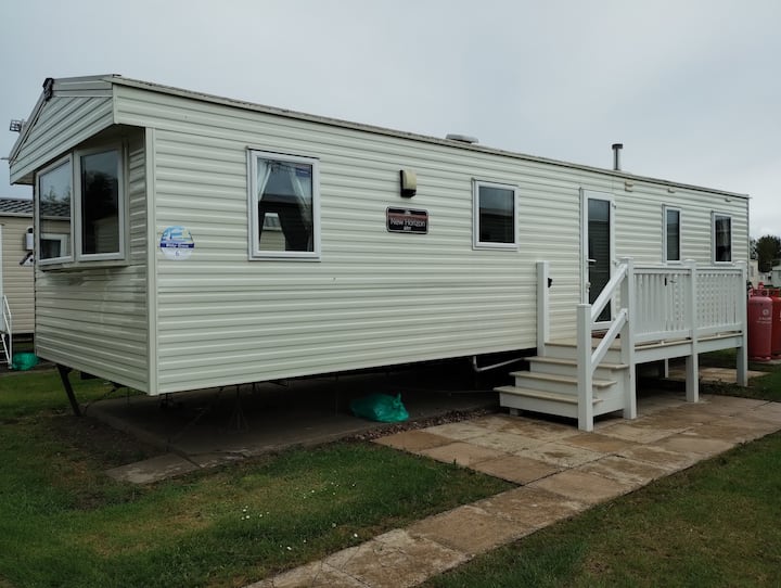 8 Berth Family Luxury Caravan - Burnham-on-Sea