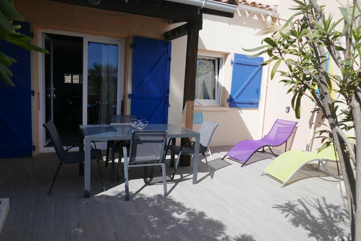 Jolie Maisonnette Bord D'étang - Le Barcarès