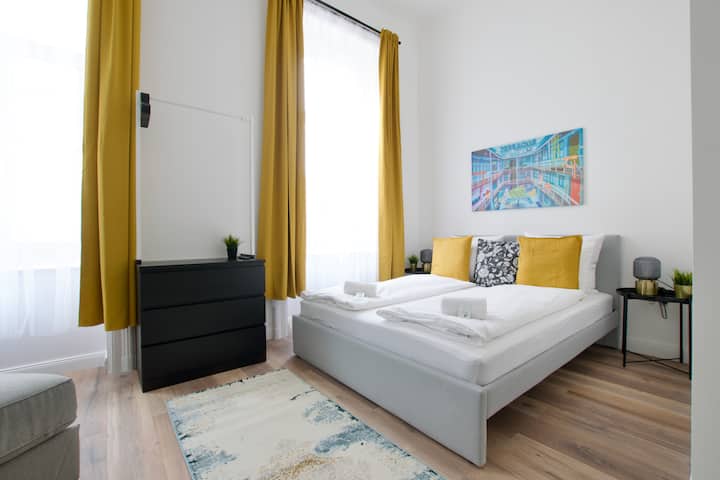 Standard Apartment By Hi5- Rákóczi Studio - Budapest