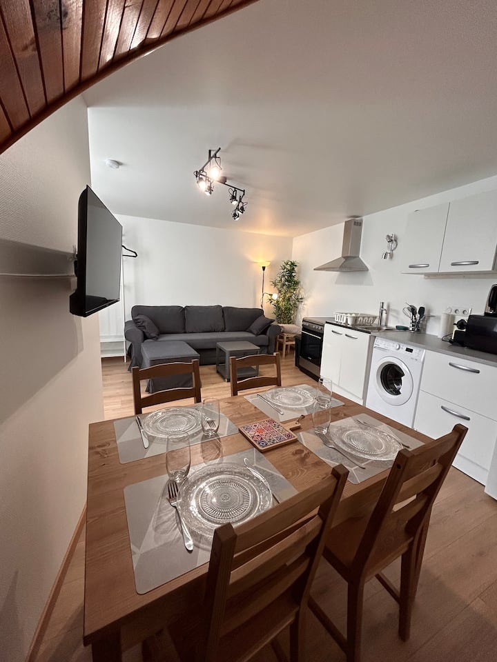 Le Premeaux, Au Cœur Des Vignes - Nuits-Saint-Georges