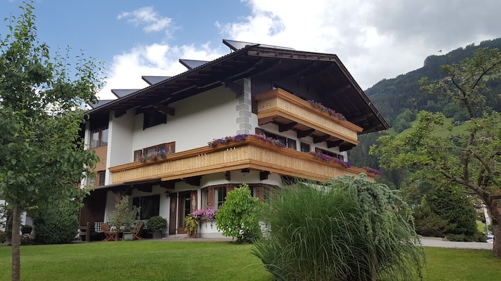 Ferienwohnung Adlerhorst, Haus Ziaglbrenna - Ramsau im Zillertal