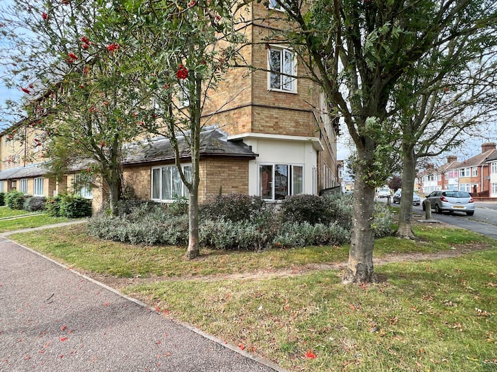 Spacious Double Bedroom Gr.floor Flat. - Cambridge