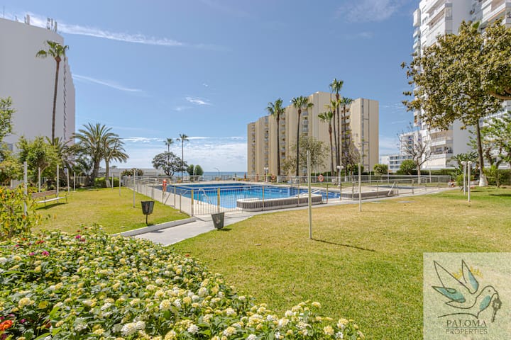 Wonderful Studio Apartment On The Beachfront - Benalmádena