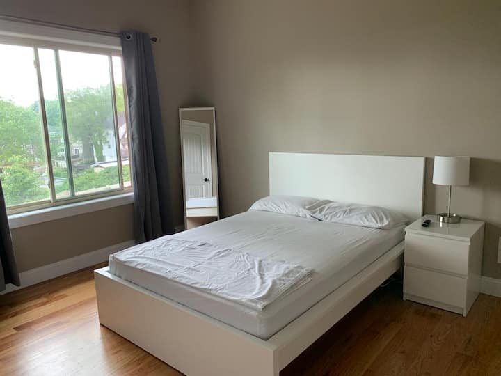 Private Room In Nyc Near Rumc - Staten Island, NY