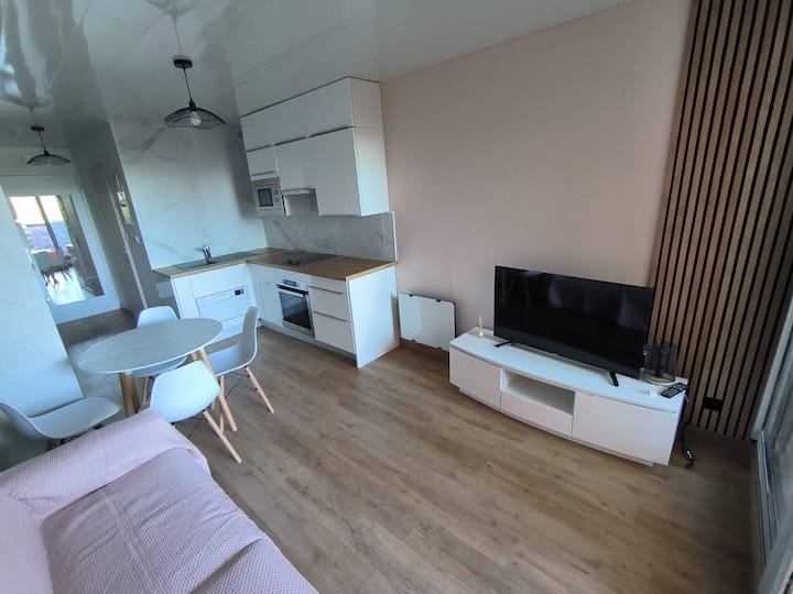 Studio Pour 4 Pers Dans Résidence Avec Piscine - La Seyne-sur-Mer
