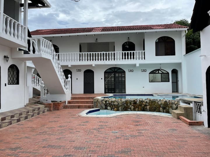 Hermosa Casa Vacacional Apulo - Tocaima