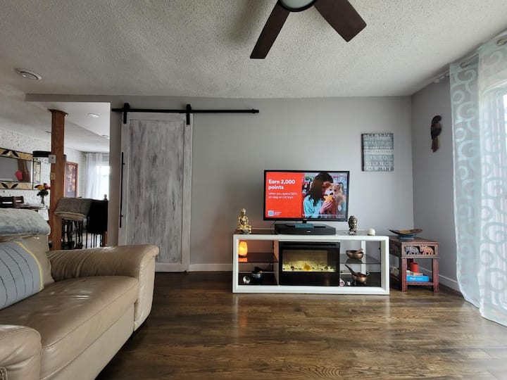 Charming Home, 15 Minutes To The Parliament - Gatineau