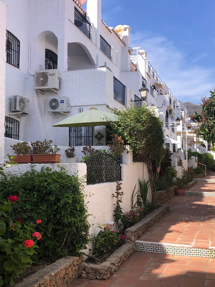 Apartamento Para Relajarse (Con Piscina!) - 內爾哈