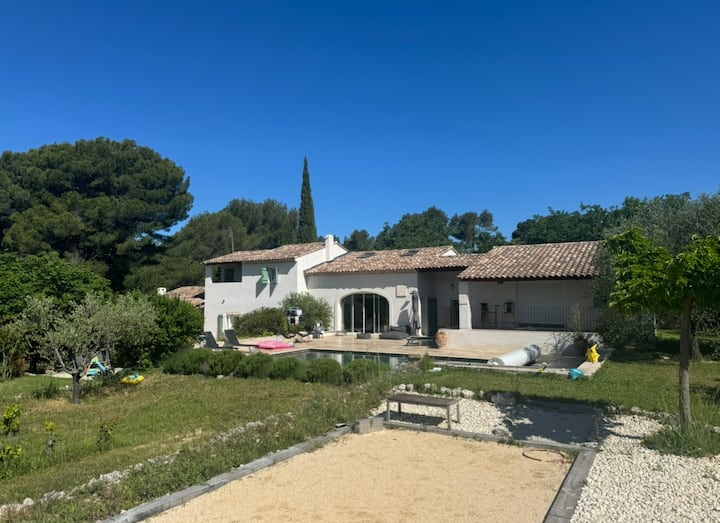 Villa Provençale Avec Piscine - Saint-Cannat