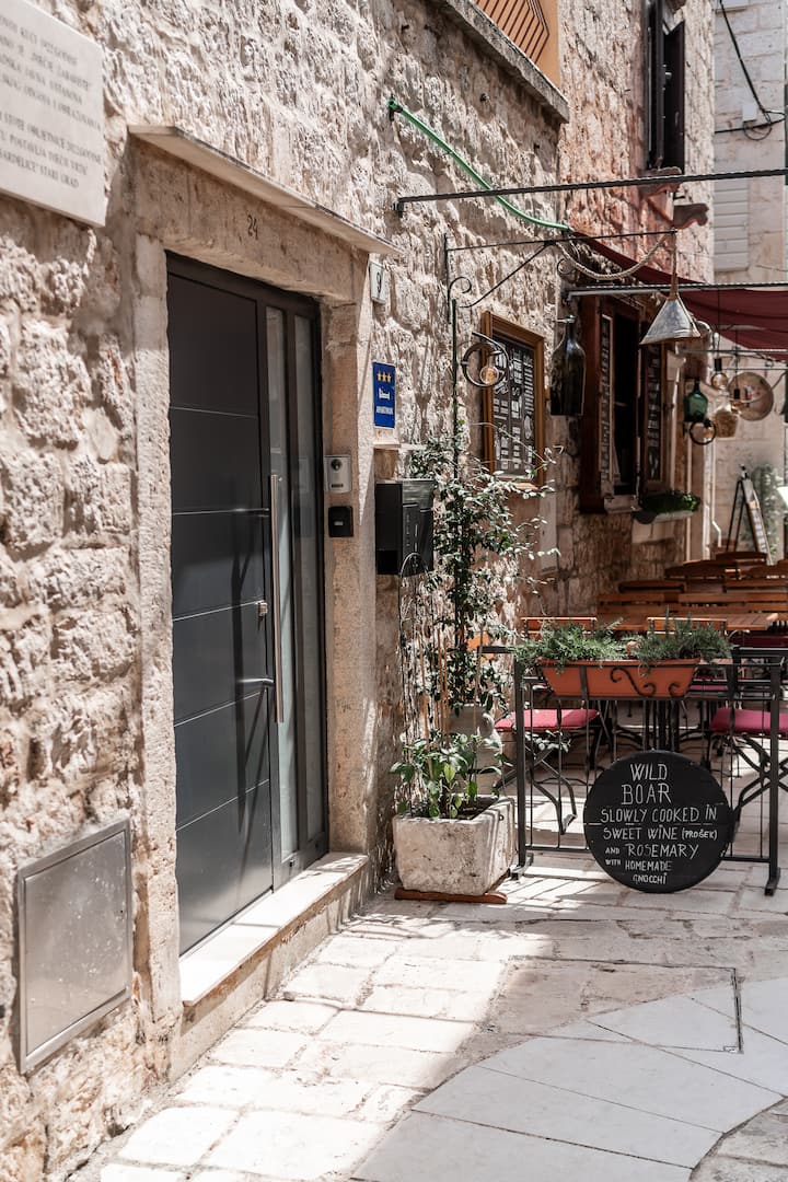 Nono - Hvar